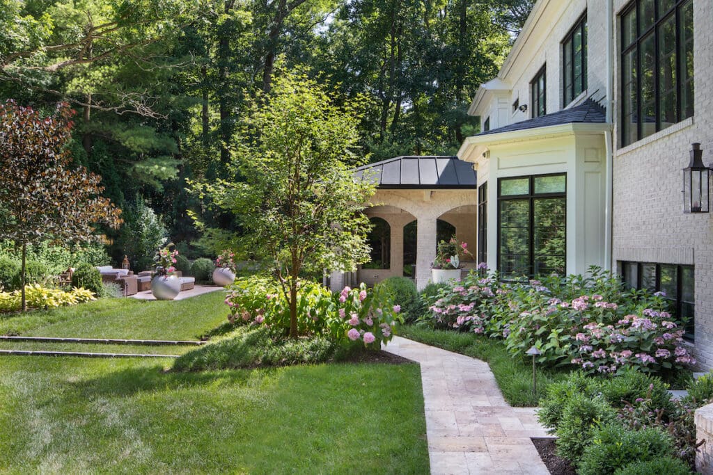 Landscape Irrigation Design Tips for Northern Virginia Homeowners